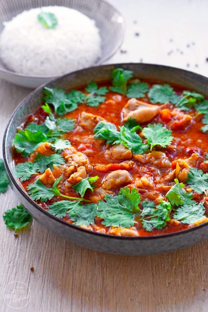 Jasha Maroo – Bhutanisches Hühnercurry - So nach Gefühl